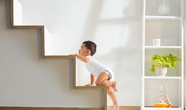 An age-by-age milestone guide for your child | AskNestlé